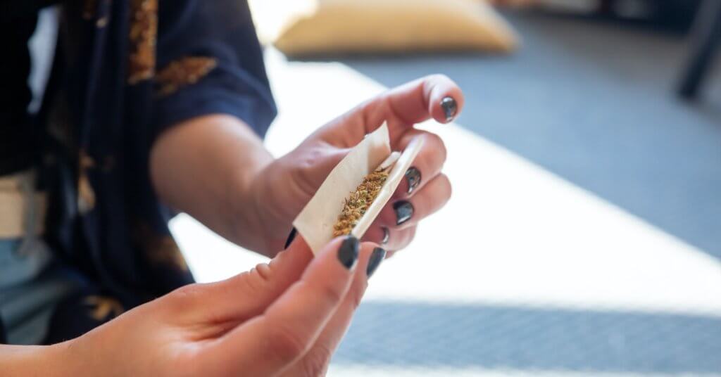 What Are The Best Rolling Papers in South Africa? | Cafe420